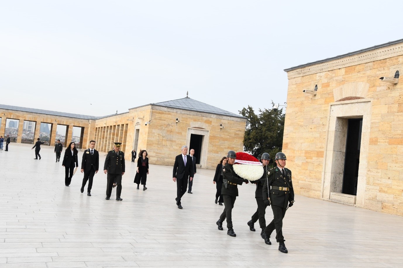 H.E. Mr. Georges Faber laid a wreath at the Anıtkabir Mausoleum ...